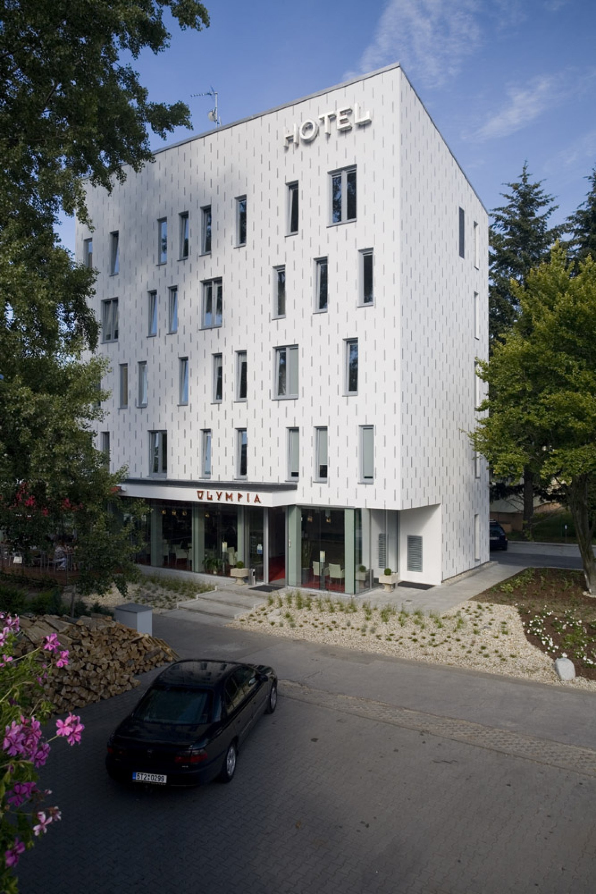 archiweb.cz - Hotel Olympia