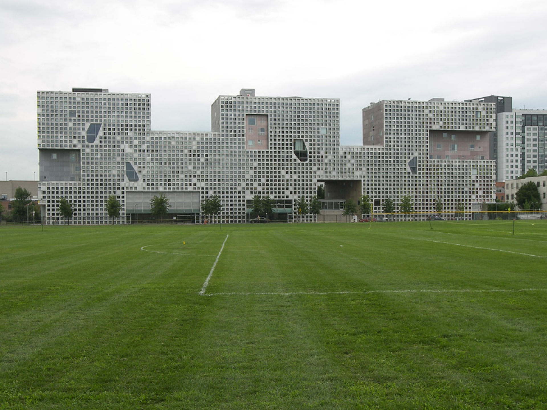 archiweb.cz - Simmons Hall @ MIT