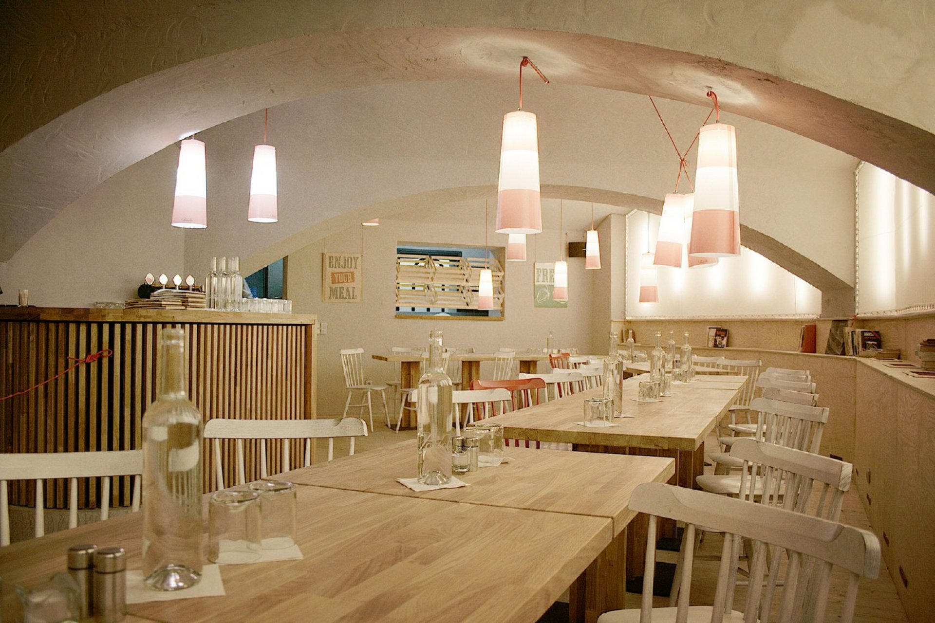 archiweb.cz - Restaurace Podolka Karlín