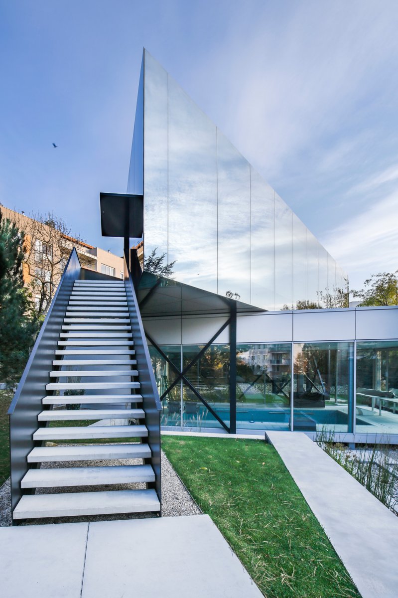 archiweb.cz - Glass Cube