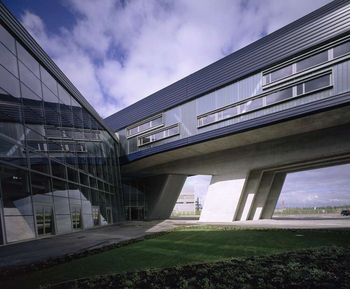archiweb.cz - BMW Plant, Central Building