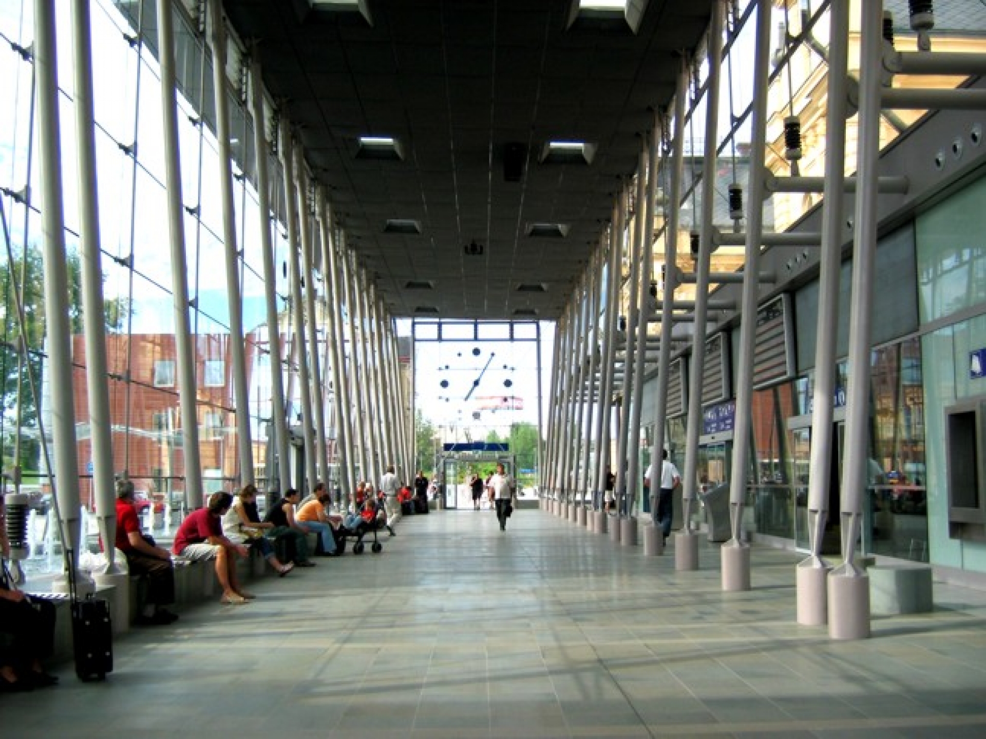 archiweb.cz - Nádraží Ostrava-Svinov