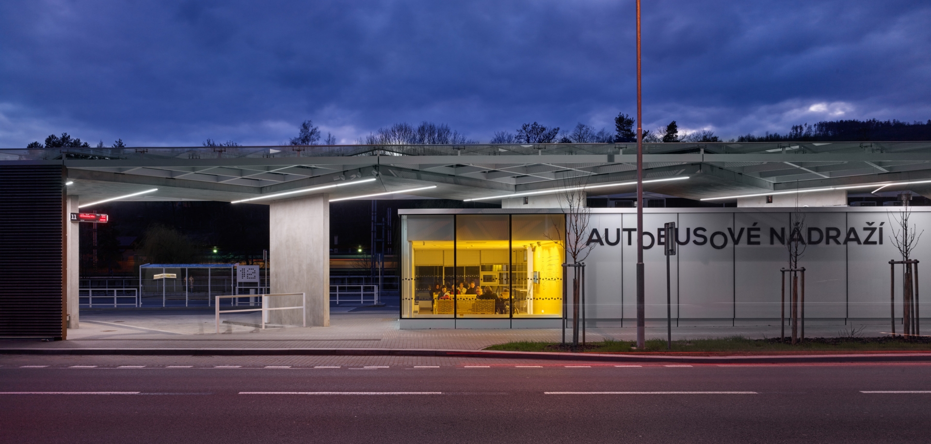 archiweb.cz - Autobusové nádraží ČAD Blansko