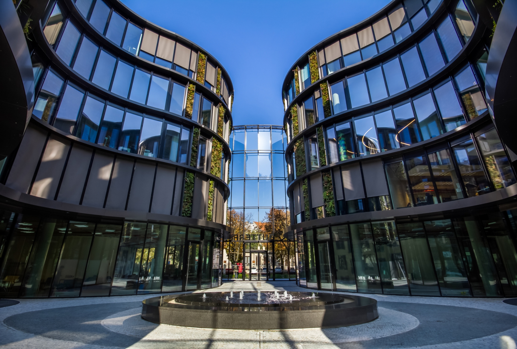 archiweb.cz - Největší vertikální zahradou ve střední Evropě je nová ...